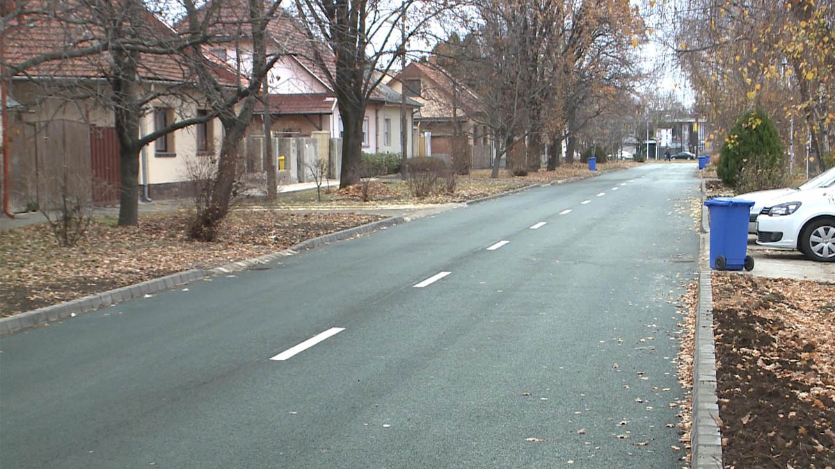 Végeztek az Angyal utca felújításának második ütemével – GyöngyösTV